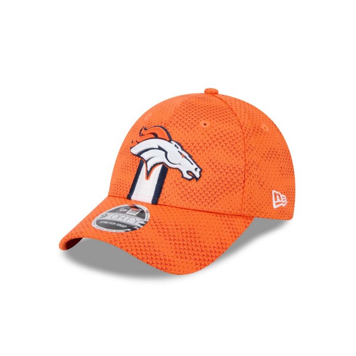 New Era Kids' Denver Broncos 2024 Sideline 9Forty Adjustable Hat