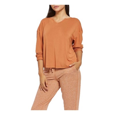 Women's Thread & Supply Heidi Long Sleeve V-Neck T-Shirt | SCHEELS.com