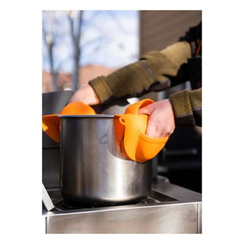 Drip EZ BBQ Silicone Grill Mitts | SCHEELS.com