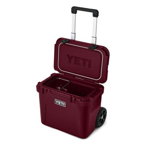 YETI Roadie 32 Wheeled Cooler | SCHEELS.com